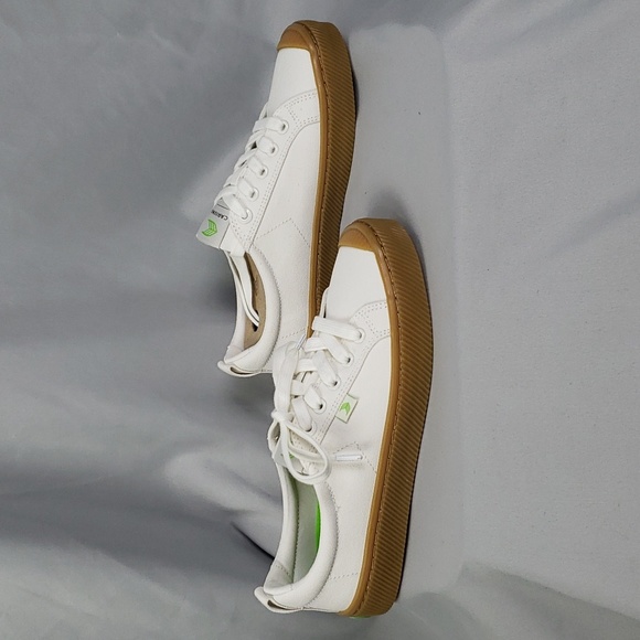 Cariuma | Shoes | Nwt The Oca Womens 8 Mens 65 Low Gum Soles Offwhite ...